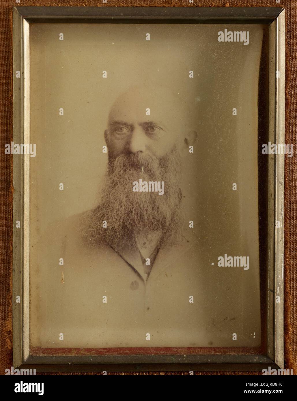 An old man circa hi-res stock photography and images - Alamy