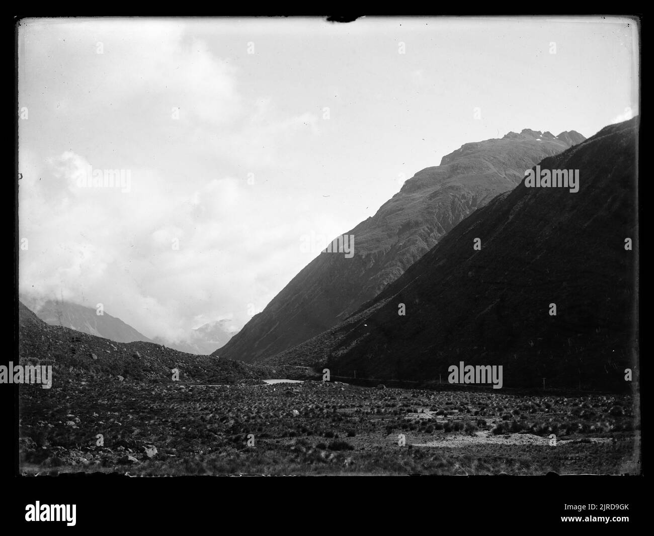 On Arthur's Pass - a small area of internal drainage on the crest of ...
