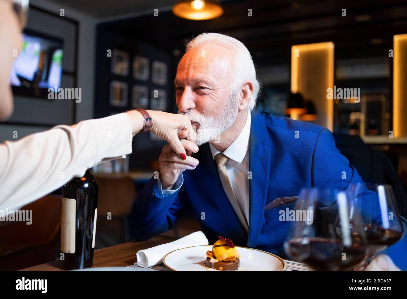 Kissing hand hi-res stock photography and images - Alamy