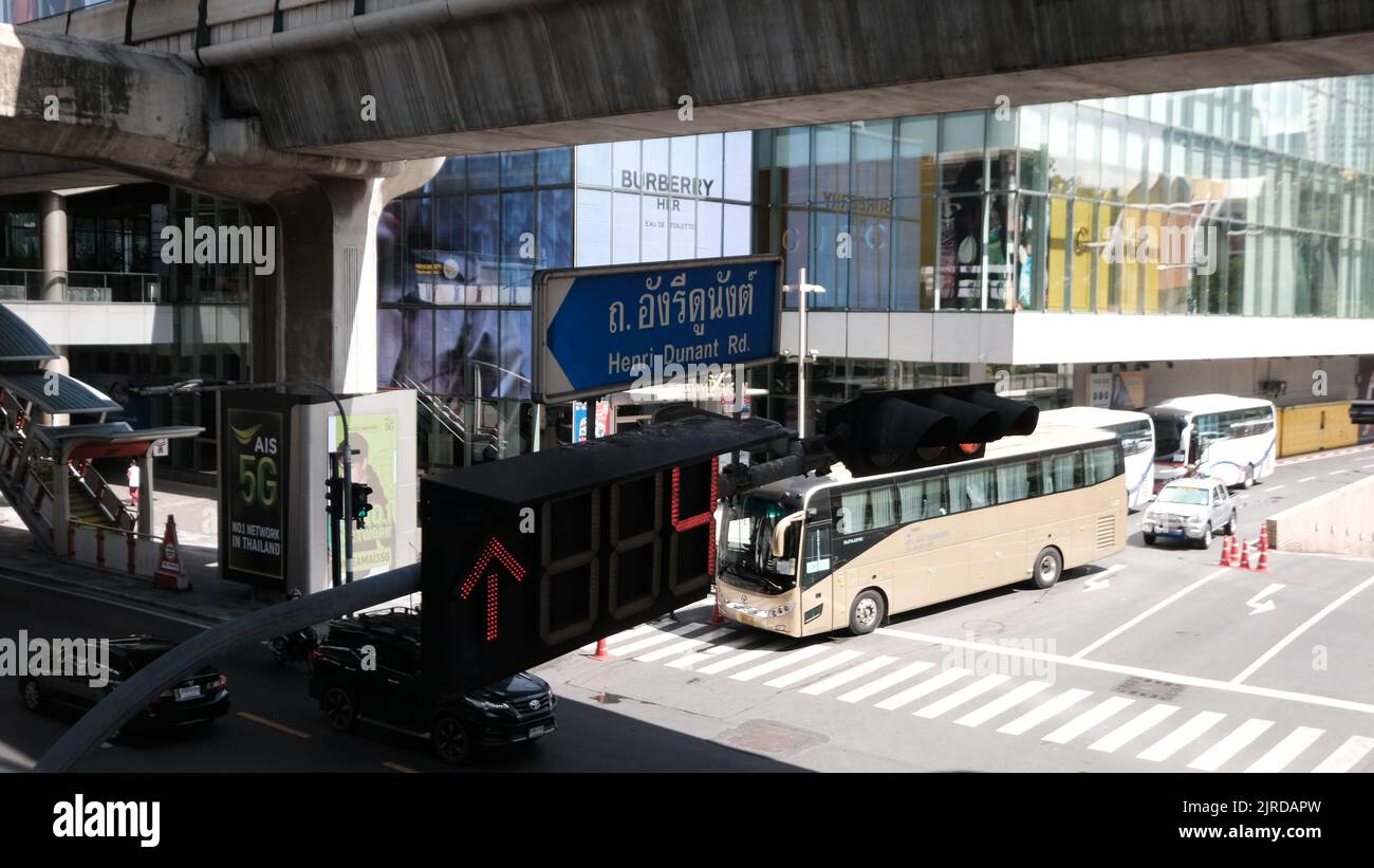 Henri Dunant Road aka Sanam Ma Pathum Wan intersection of Rama 1 Road ...