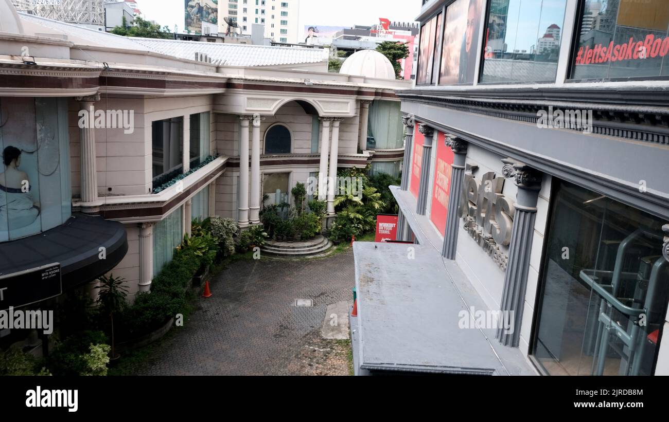 A Filming Location for the Movie Bangkok Dangerous working title Big ...