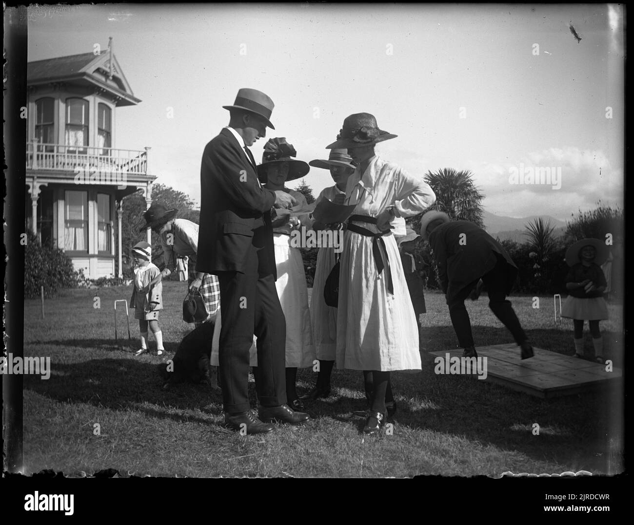 Woodside and Excursions from Woodside : 1922, 8 February 1922, Levin ...