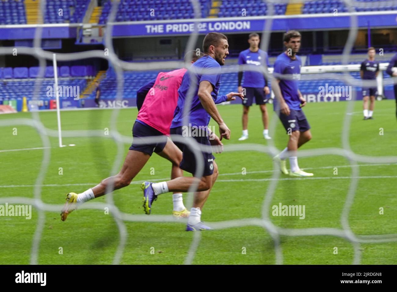 Chelsea goal train hi-res stock photography and images - Alamy