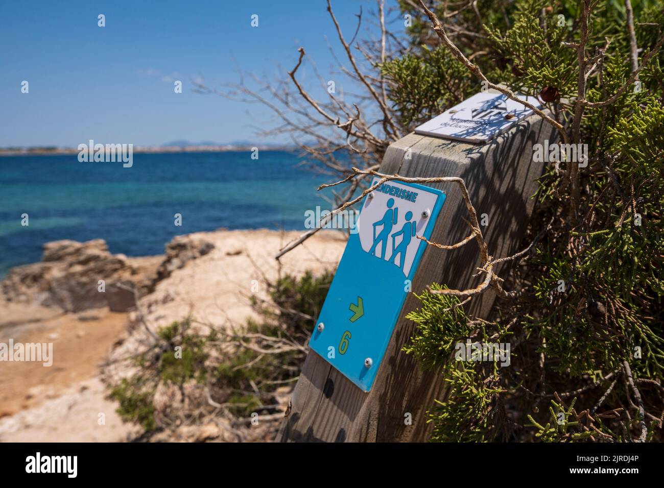 hiking trail signage, Racó de s'Estalella, s Estanyol de Migjorn ...