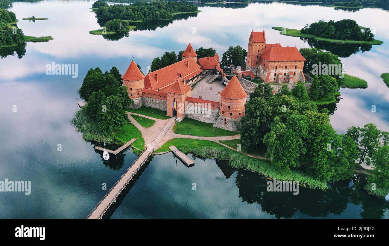 Trakai Island castle on the lake, landmark in Lithuania. Traku salos ...