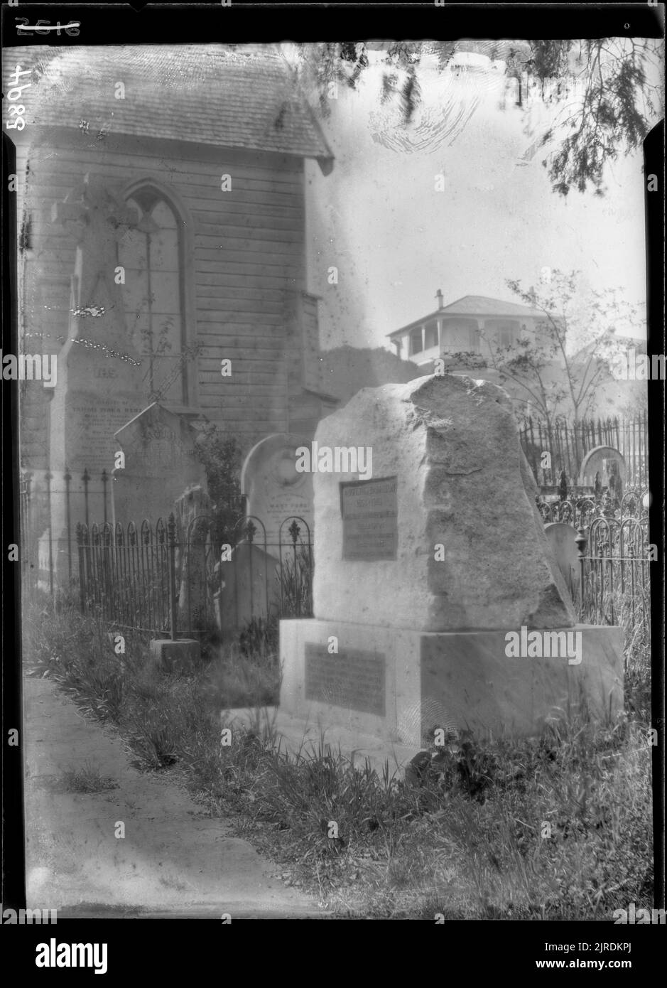 Grave of augustus hamilton grave of augustus hamilton hi-res stock photography and images - Alamy