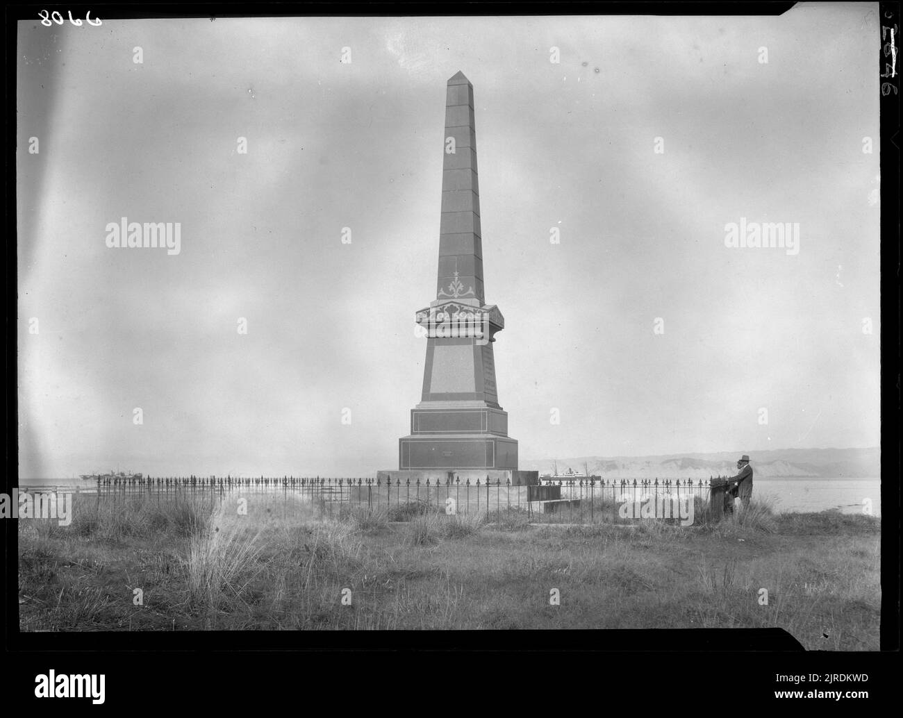 James cooks Black and White Stock Photos & Images - Alamy