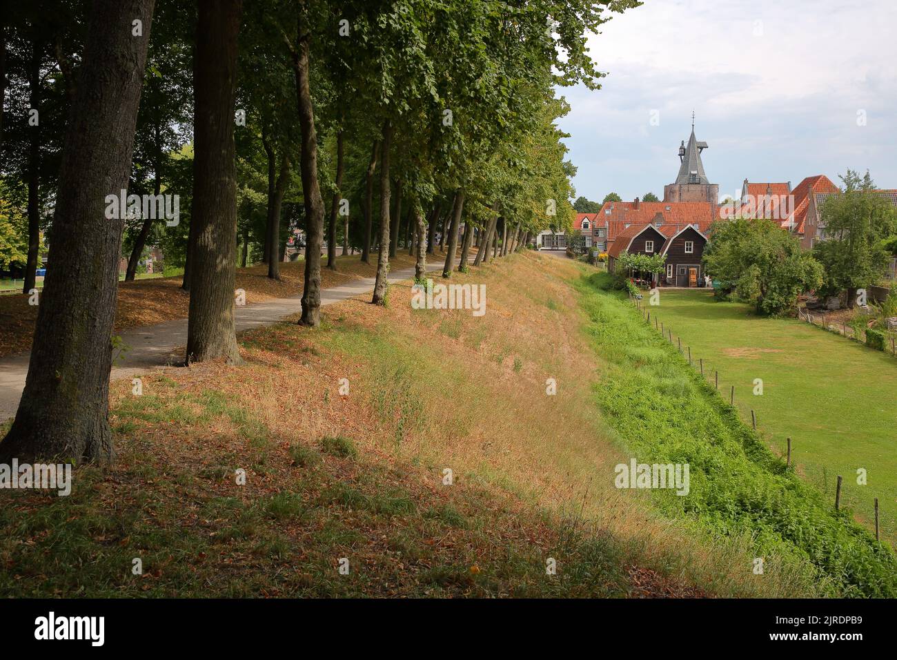 The footpath around the fortified city of Elburg, Gelderland ...