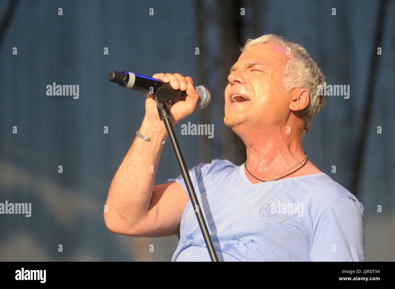Singer nino de angelo singer hi-res stock photography and images - Alamy