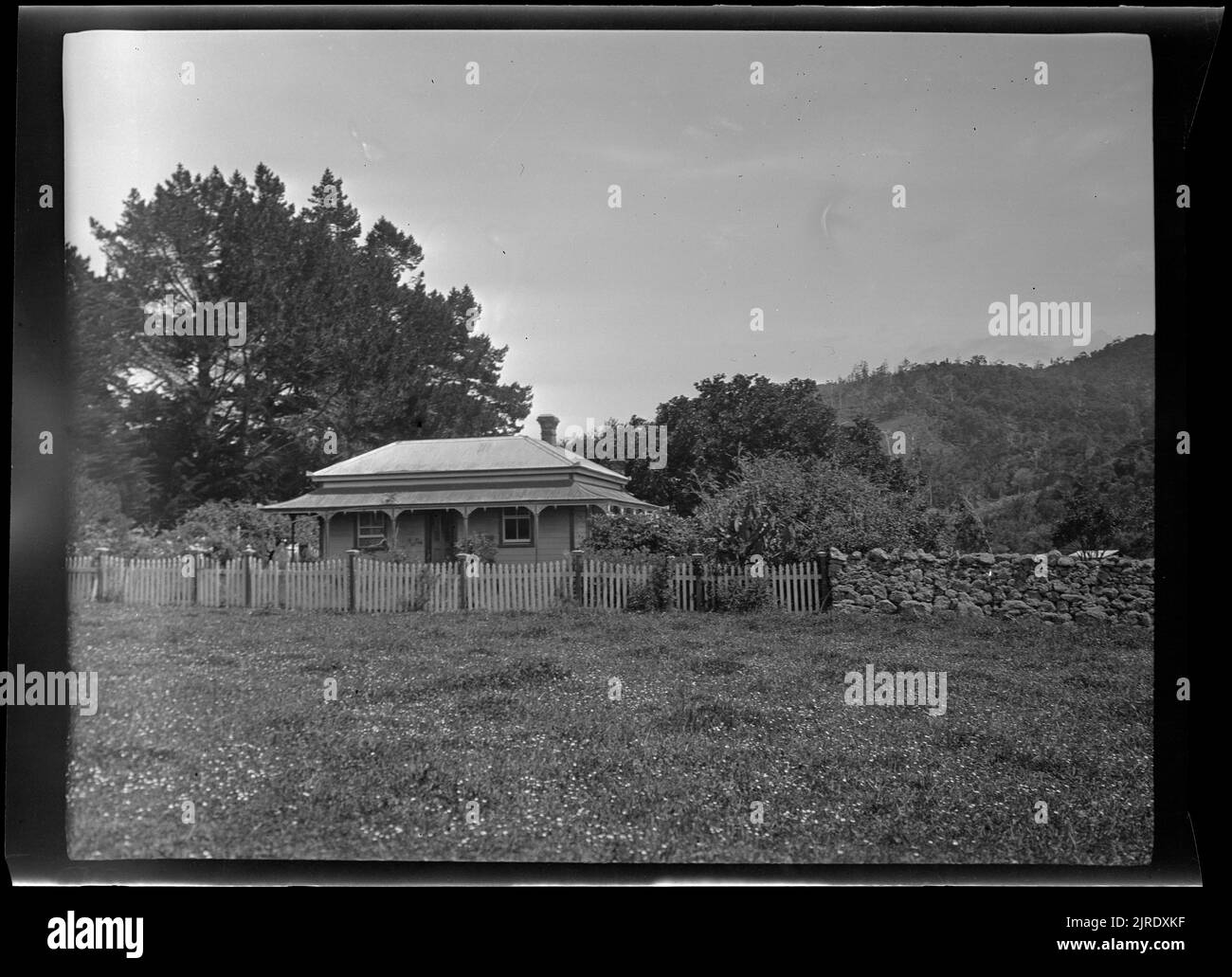 Small house, 1922-1923, North Island, maker unknown Stock Photo - Alamy