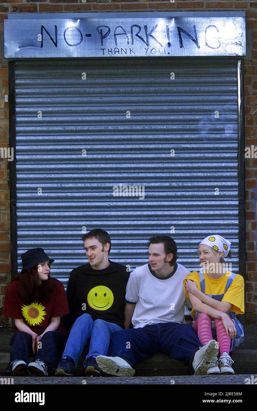 MUSIC FANS FROM THE 1980'S and 90s MADCHESTER SCENE. The Apollo ...