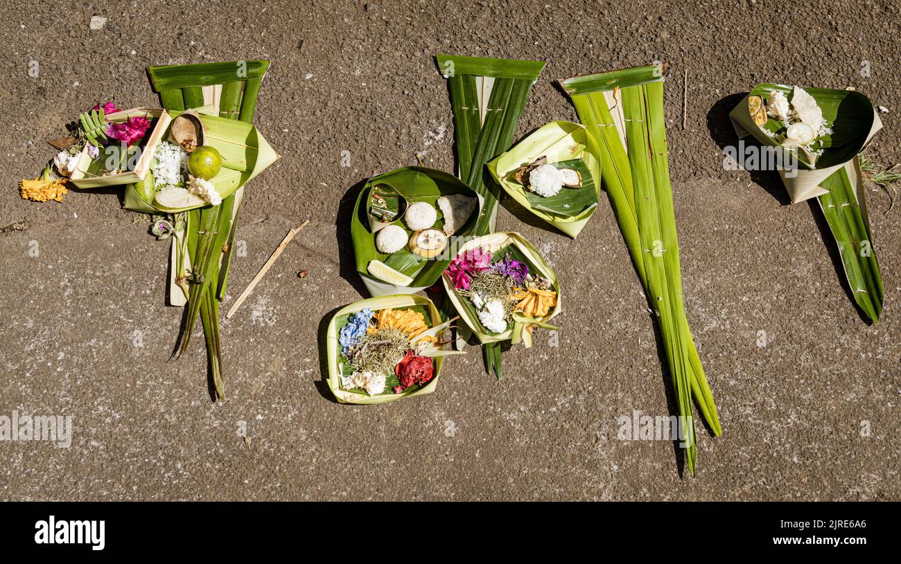 Traditional balinese offering baskets hi-res stock photography and ...