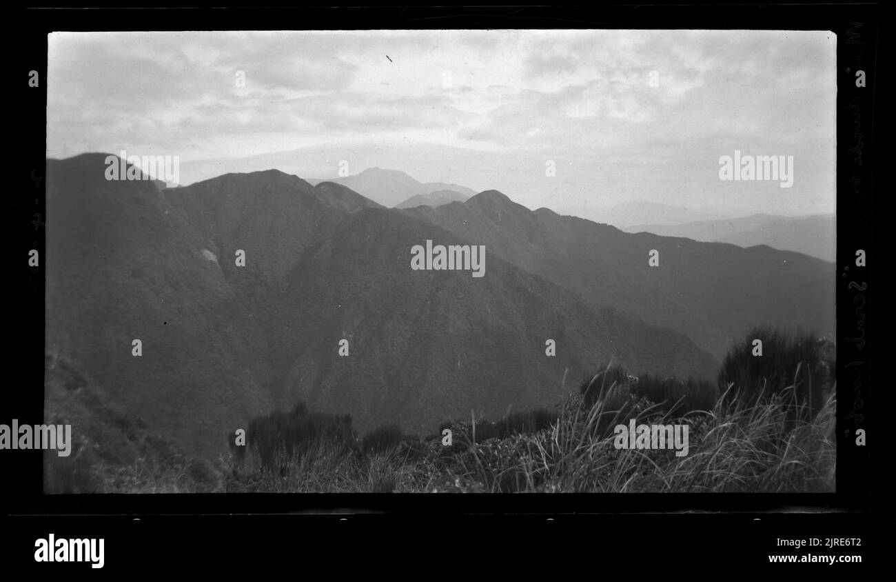 Tararua mountains Black and White Stock Photos & Images - Alamy