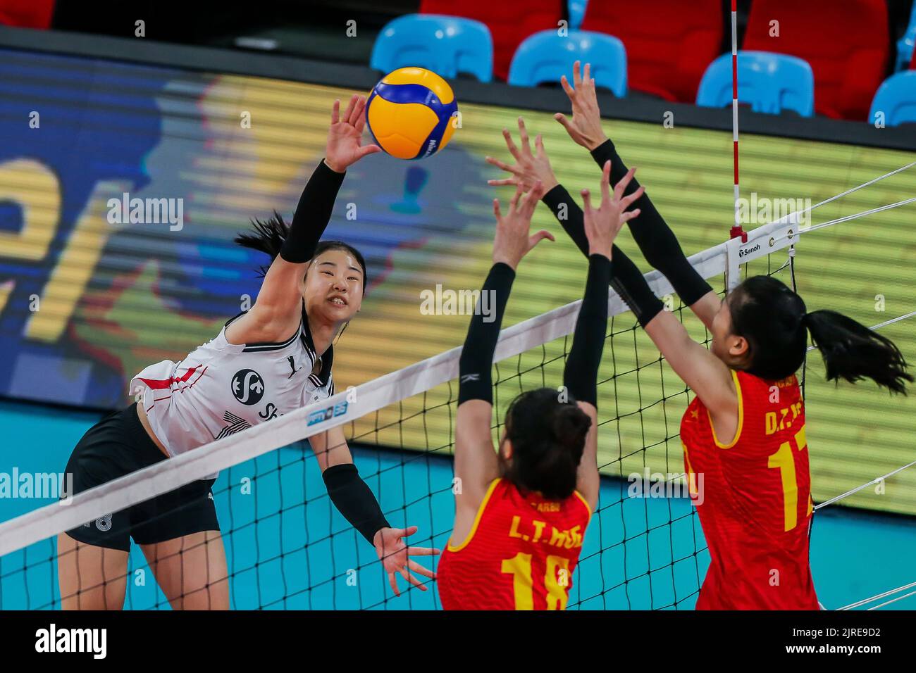 Pasig City, Philippines. 24th Aug, 2022. South Korea's Kim Seyul (L ...