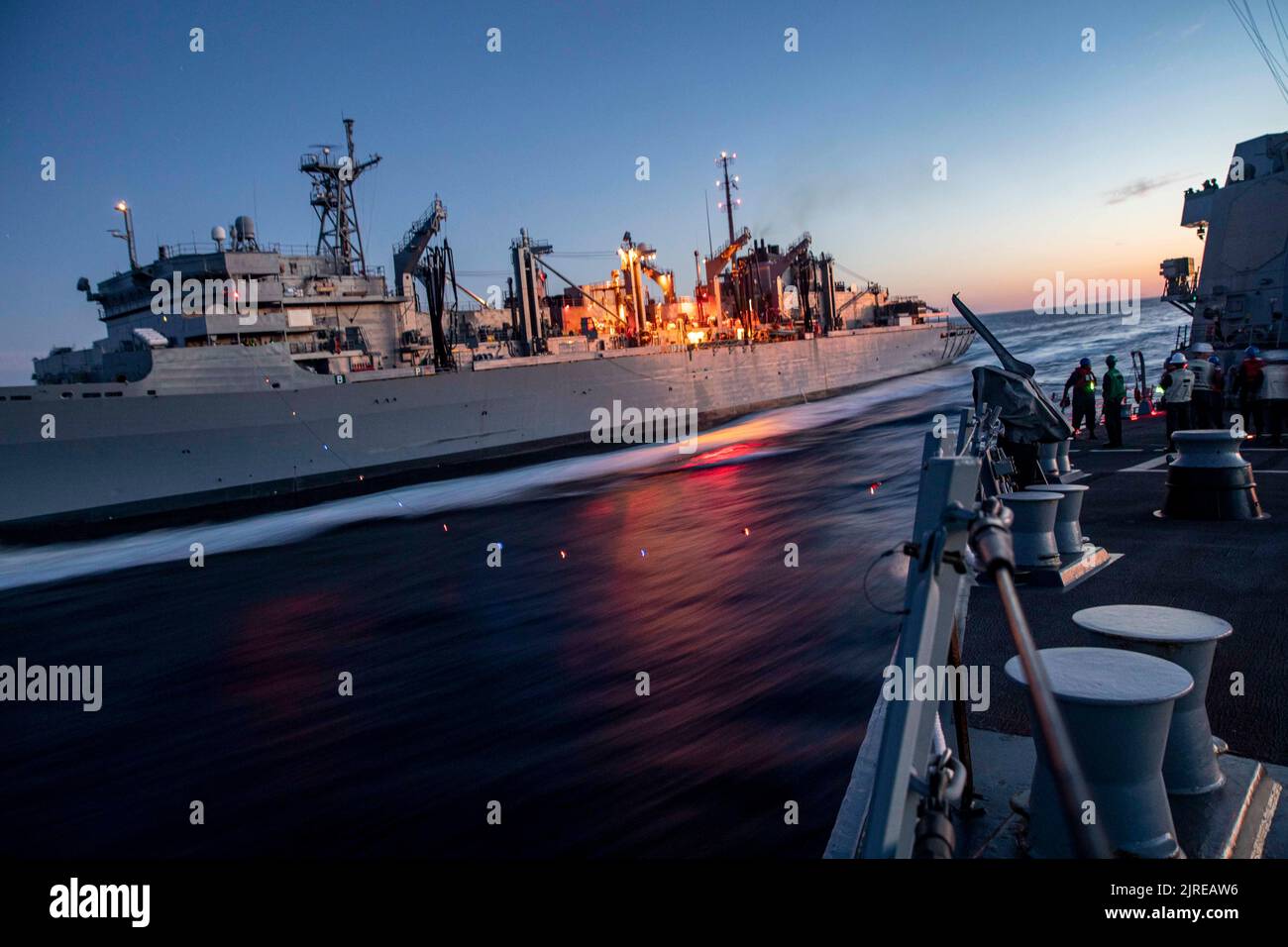 220818-N-FD648-1112 ATLANTIC OCEAN (Aug. 18, 2022) The Arleigh Burke ...