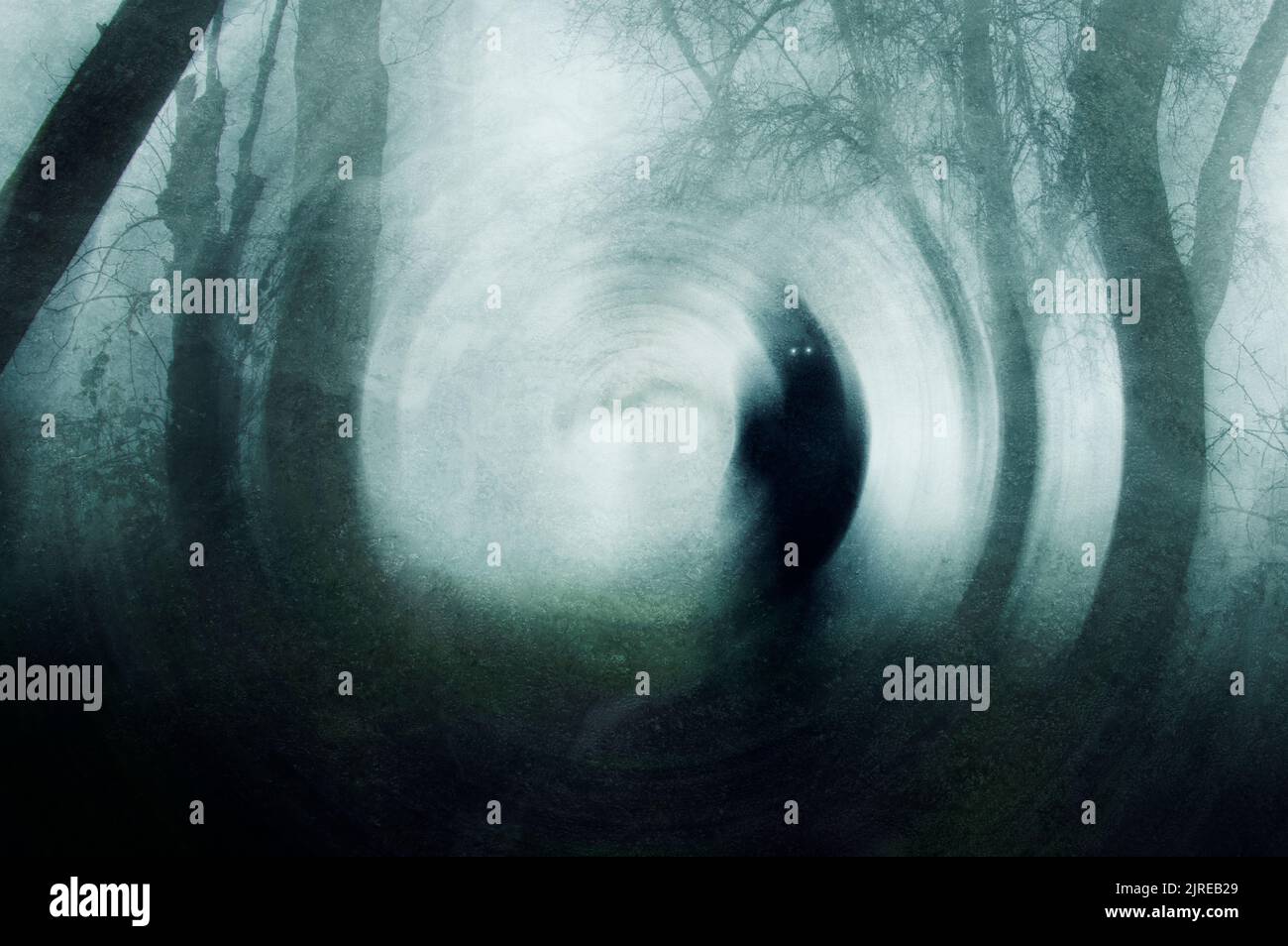 Scary figure hi-res stock photography and images - Alamy