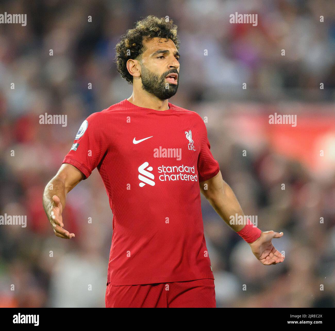 Liverpool premier league anfield hi-res stock photography and images ...