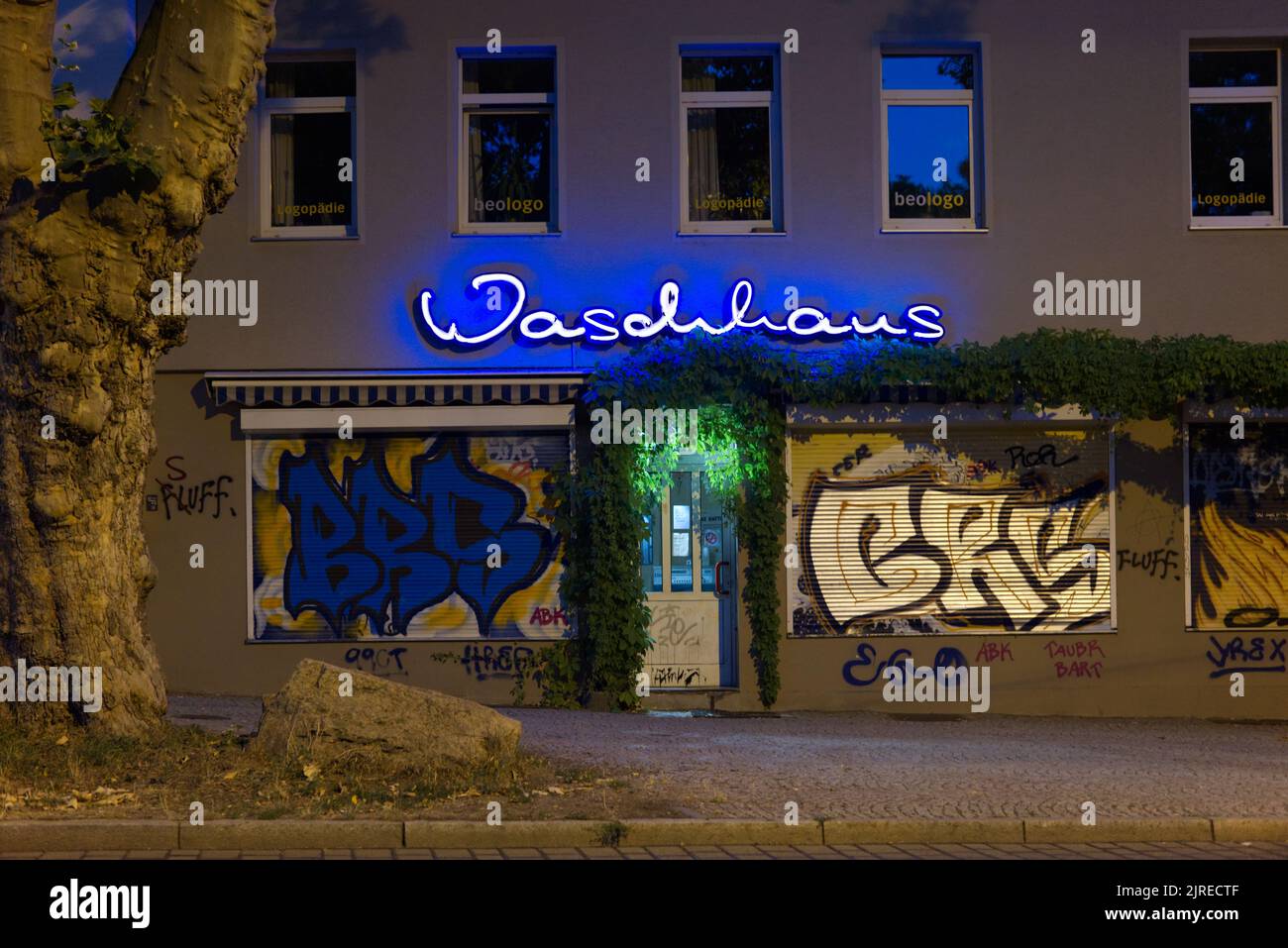 Graffitied hi-res stock photography and images - Alamy