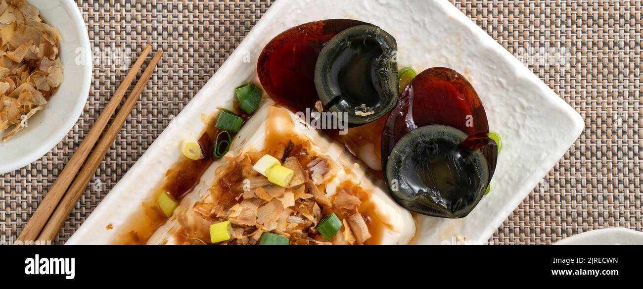 Agedashi Tofu With Fish And Seaweed Flake