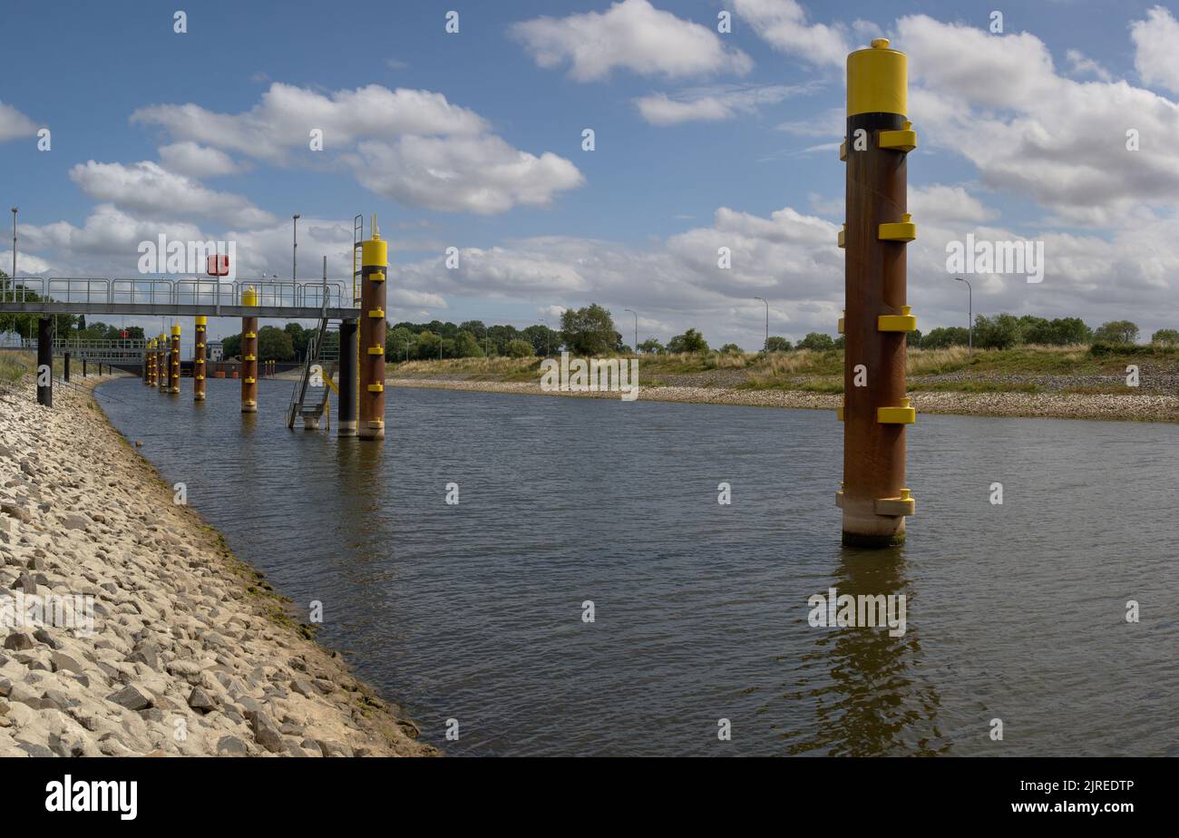 The Langwedel lock is a lock on the middle reaches of the river Weser in Germany Stock Photo - Alamy
