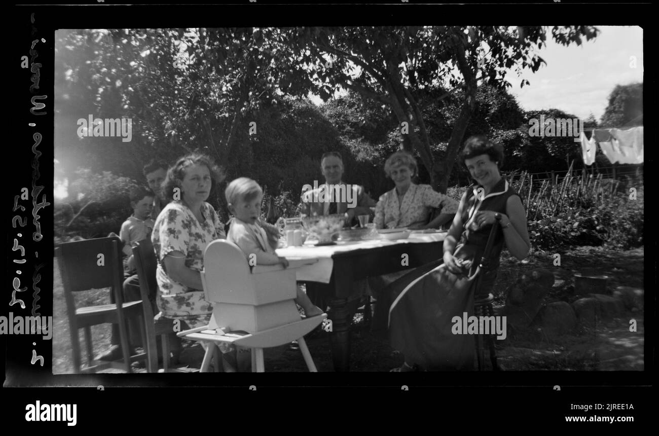 1952 december hi-res stock photography and images - Alamy