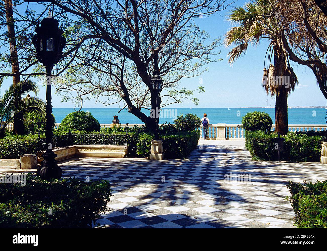Alameda de Apodaca gardens. Cadiz, Spain Stock Photo - Alamy