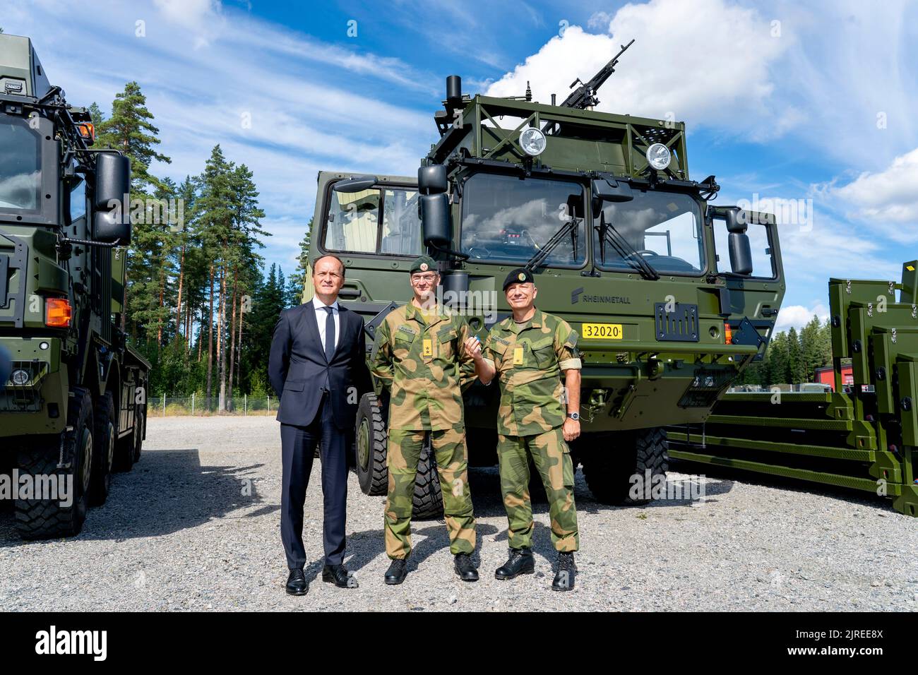 Gardermoen 20220823.From left: Michael Wittlinger, Rheinmetall MAN ...
