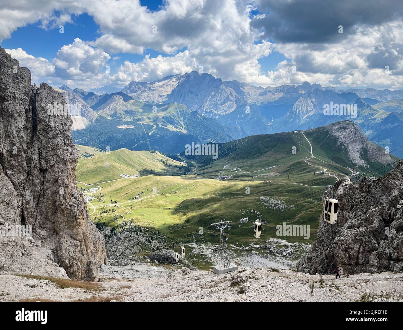 The cable car between the Sella Pass, or Sellajoch, and the Sassolungo ...