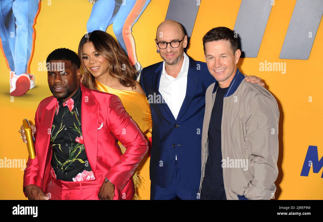 Los Angeles, Ca. 23rd Aug, 2022. (L-R) Kevin Hart, Regina Hall, John ...
