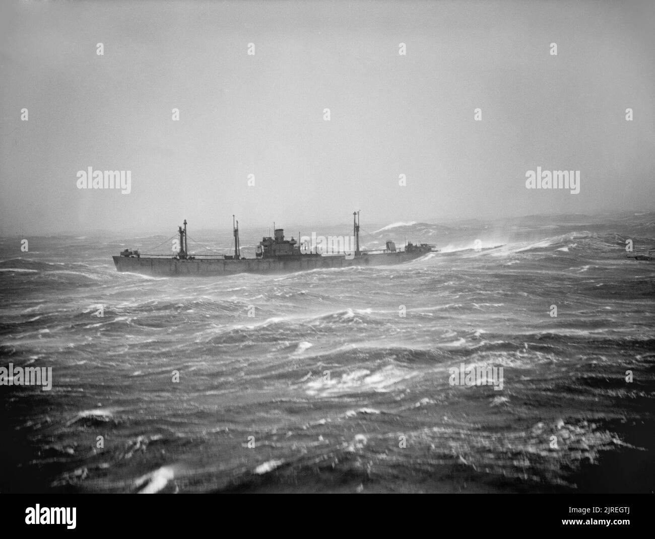 Convoys during ww2 hi-res stock photography and images - Alamy