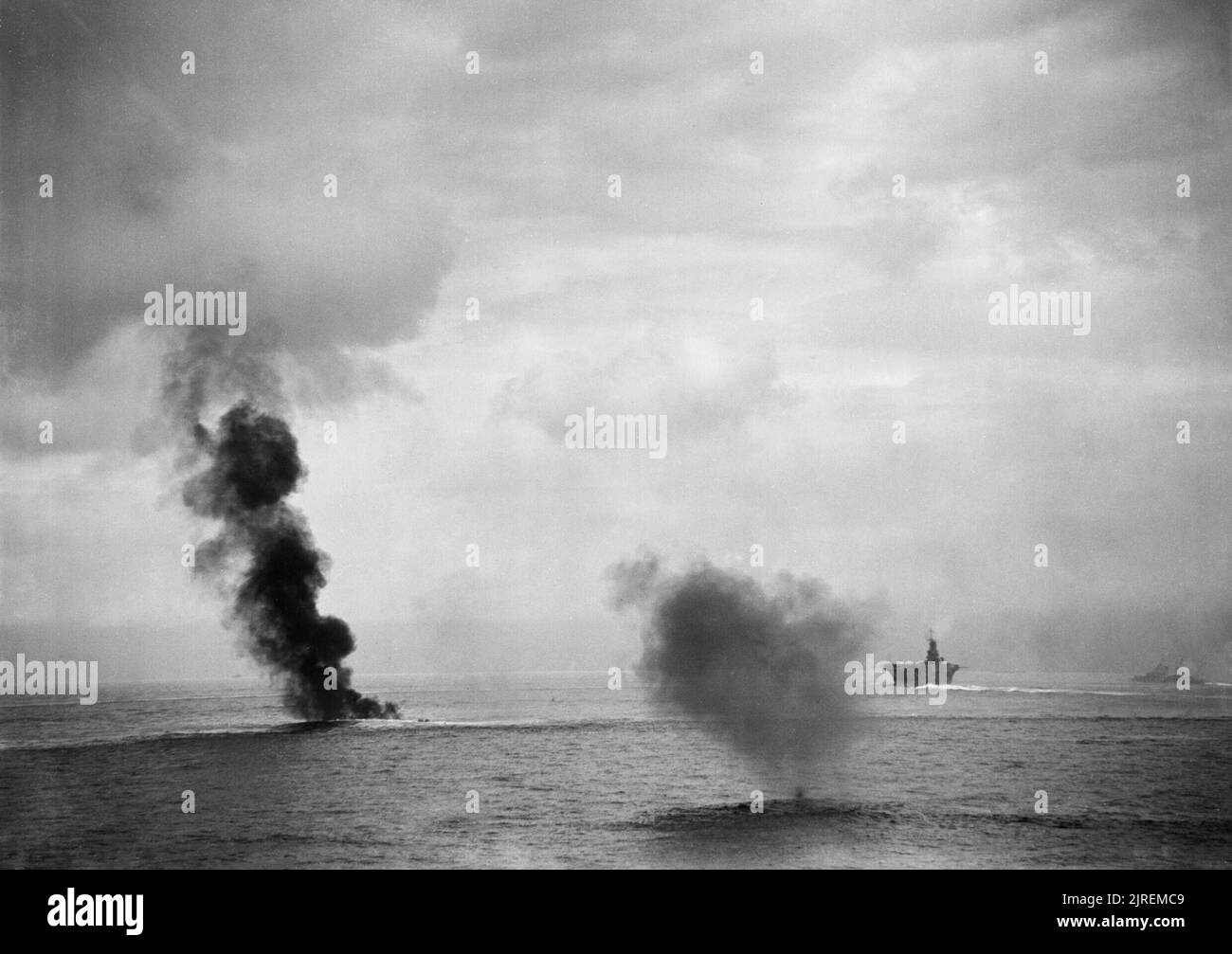 The Royal Navy during the Second World War An Italian torpedo bomber on ...