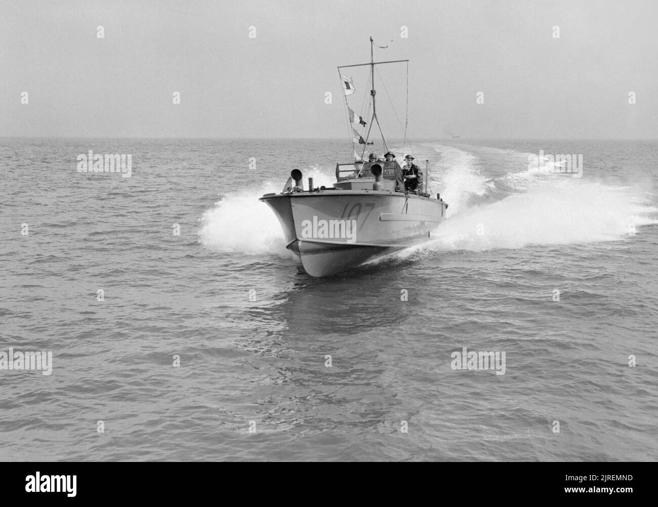 The Royal Navy during the Second World War MTB 107 at speed Stock Photo ...