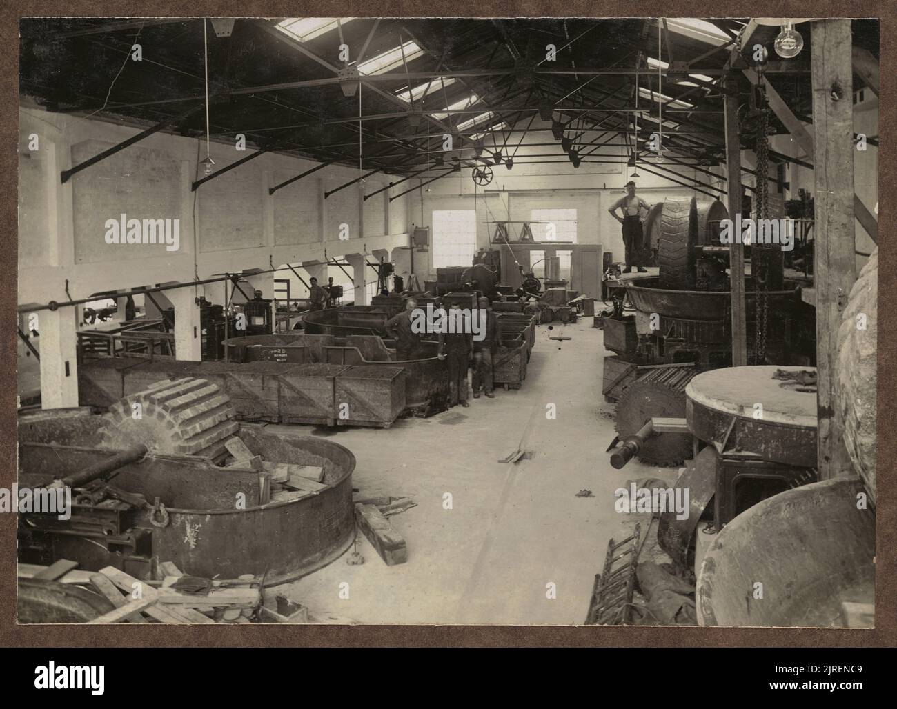 Mataura Paper Mill: beater loft showing beaters and kolleygangs being ...