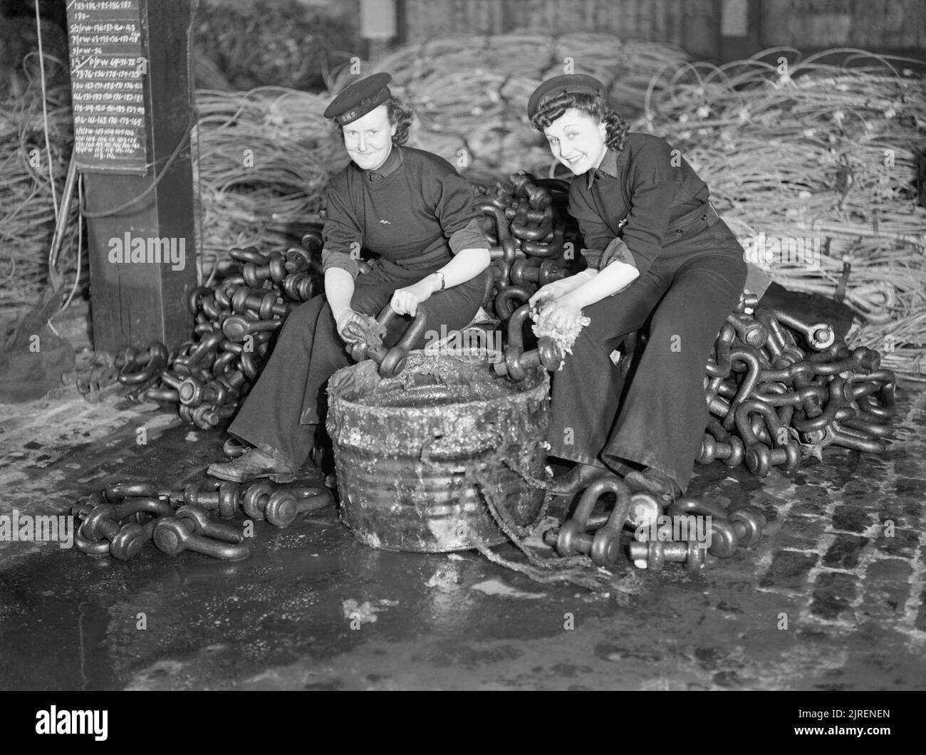 The Women's Royal Naval Service during the Second World War Wrens seen ...