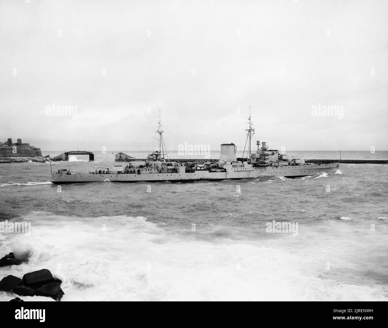 Malta harbour ww2 hi-res stock photography and images - Alamy