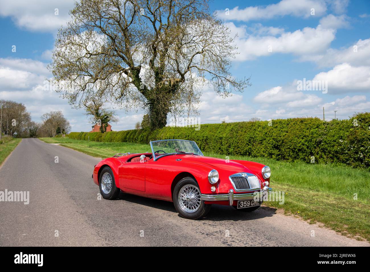 Mga sports car hi-res stock photography and images - Alamy