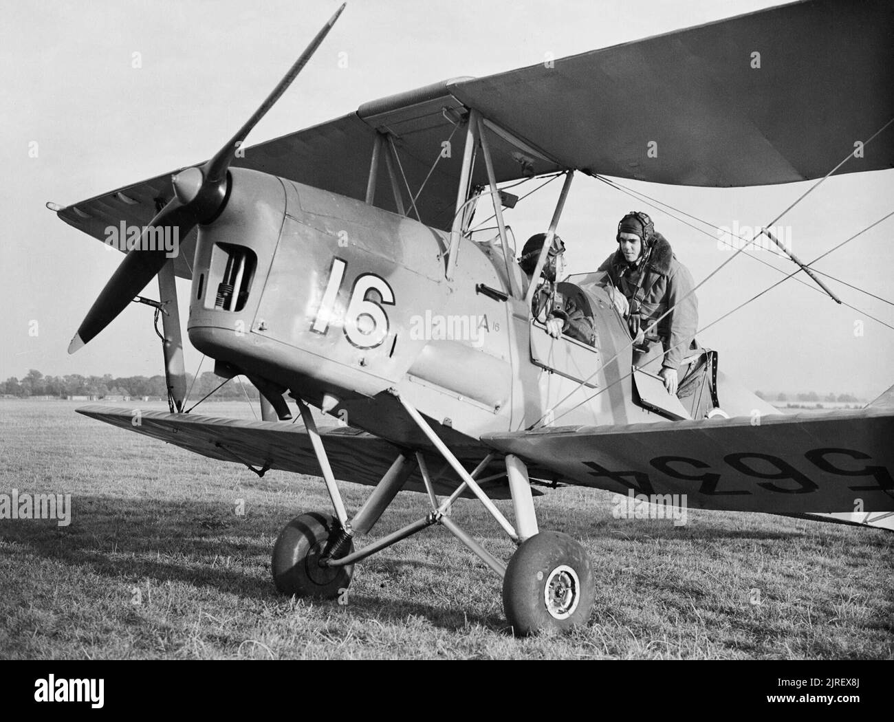 Royal Air Force Flying Training Command, 1940-1945. A trainee pilot and ...