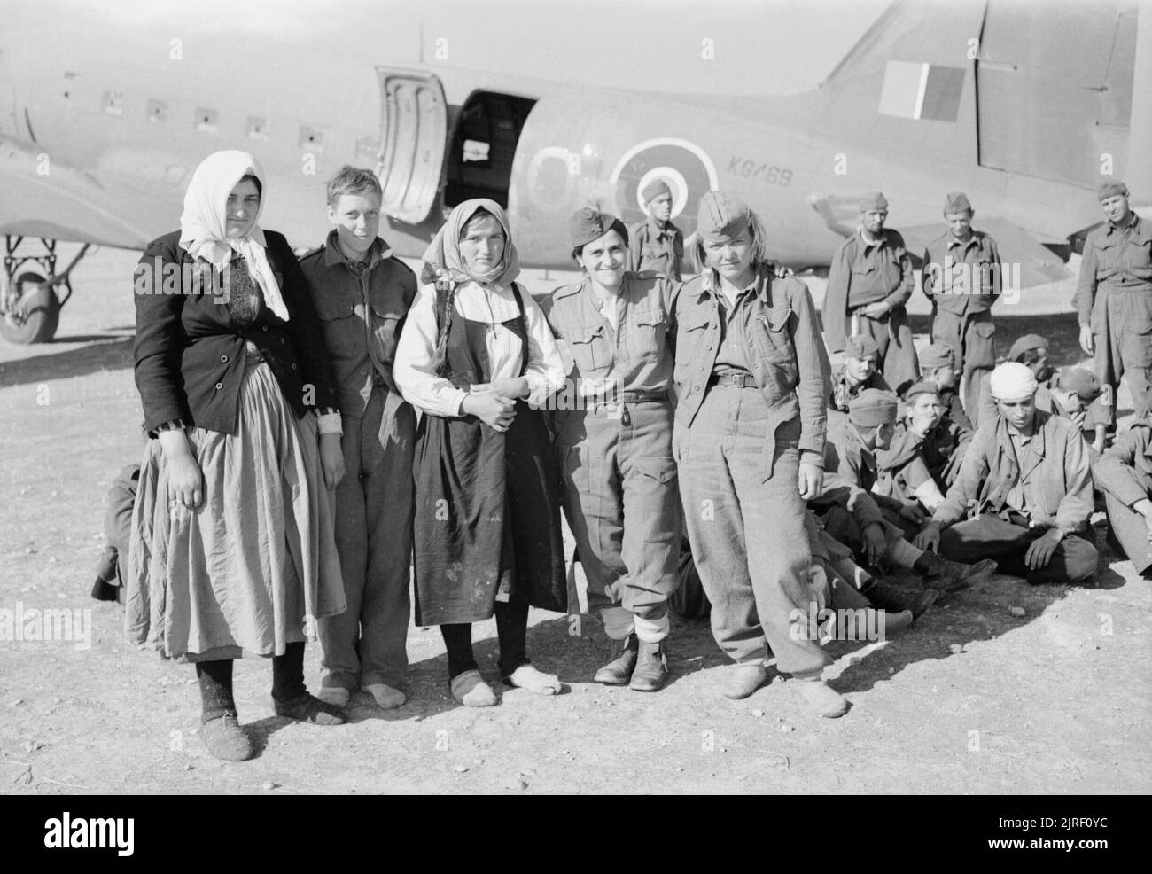 Royal Air Force- Italy,the Balkans and South-east Europe, 1942-1945. A ...