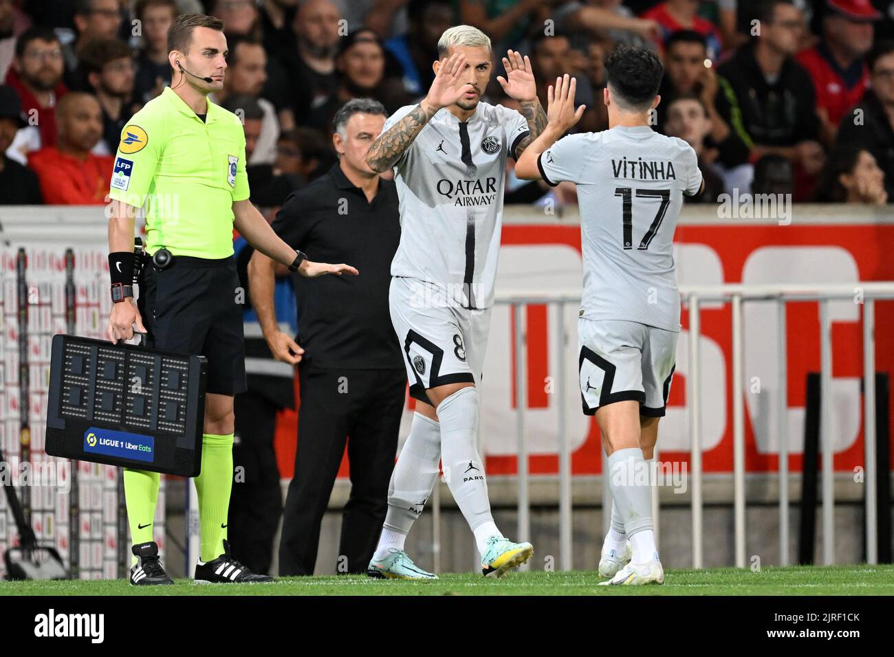 LILLE - (lr) Leandro Paredes of Paris Saint-Germain, V'tor Machado ...