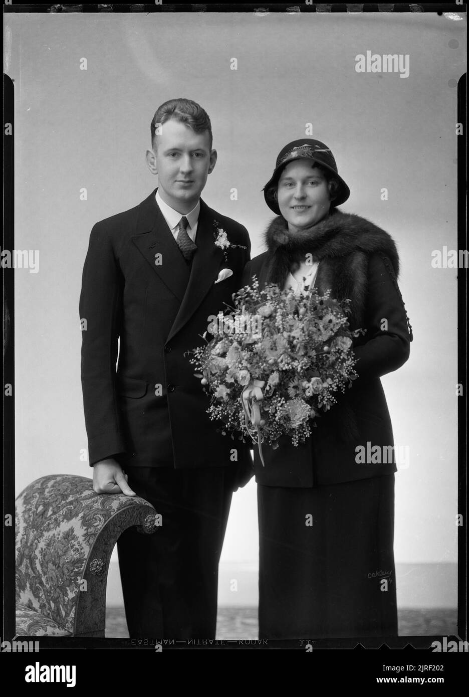 Couple - wedding portrait, circa 1928, New Plymouth, by William Oakley ...