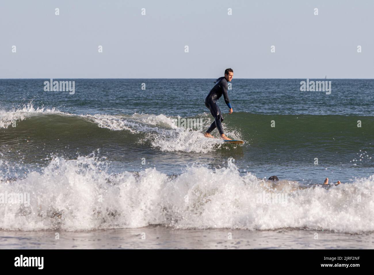Male surfing hi-res stock photography and images - Alamy