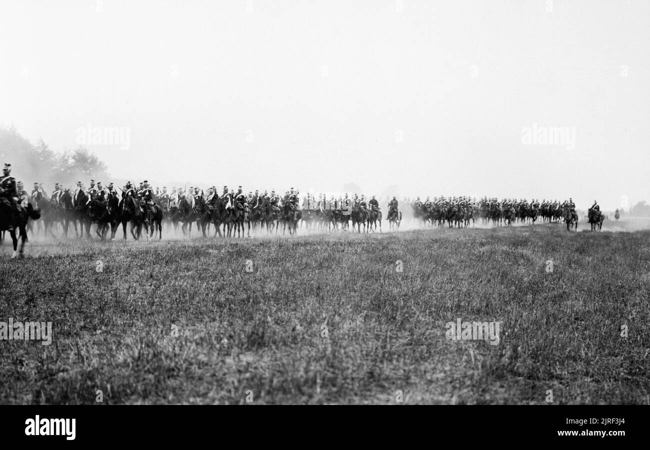The Imperial German Army 1890 - 1913 Uhlans on the move during the ...