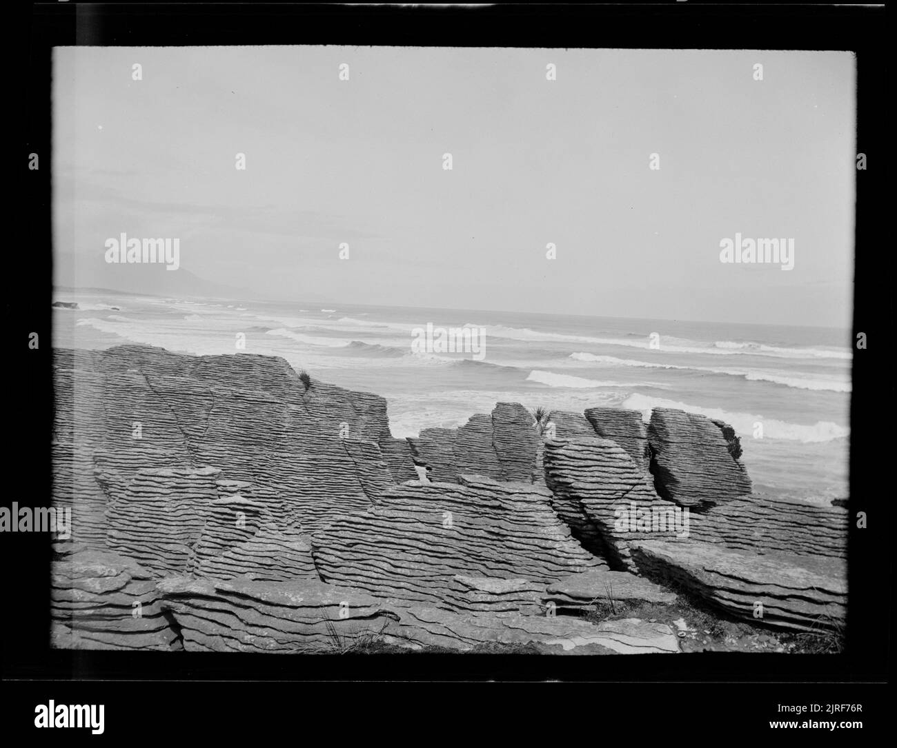Punakaiki "Pancake Rocks" Landforms., by Dr Patrick Marshall Stock ...