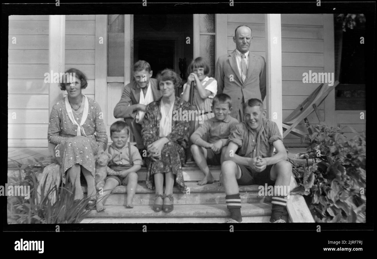 Leslie adkin hi-res stock photography and images - Alamy