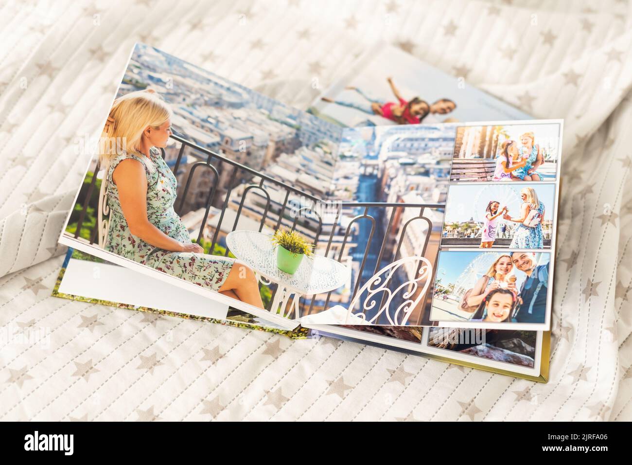 Open pages wedding photo book hi-res stock photography and images - Alamy