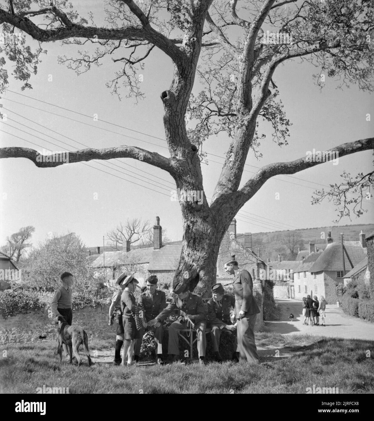 US Troops in An English Village- Everyday Life With the Americans in ...