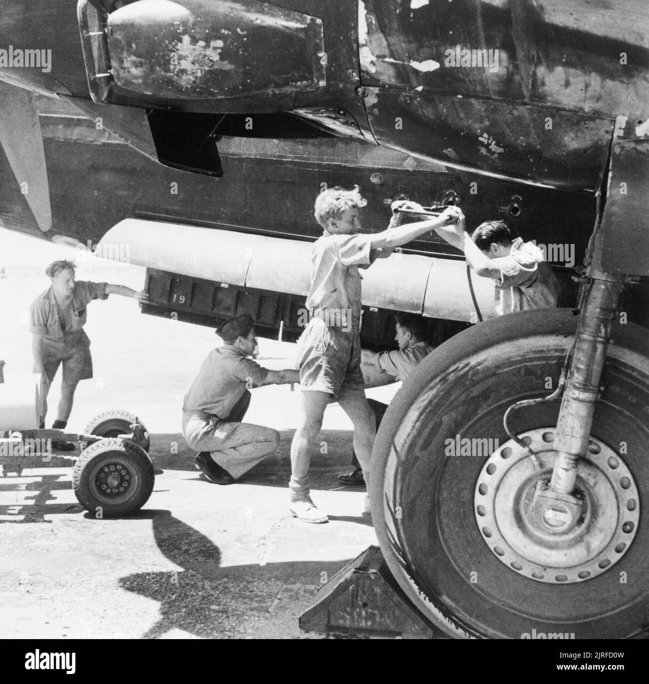 Vickers Wellington - Royal Air Force- Operations in North Africa, 1939-1943 Stock Photo - Alamy