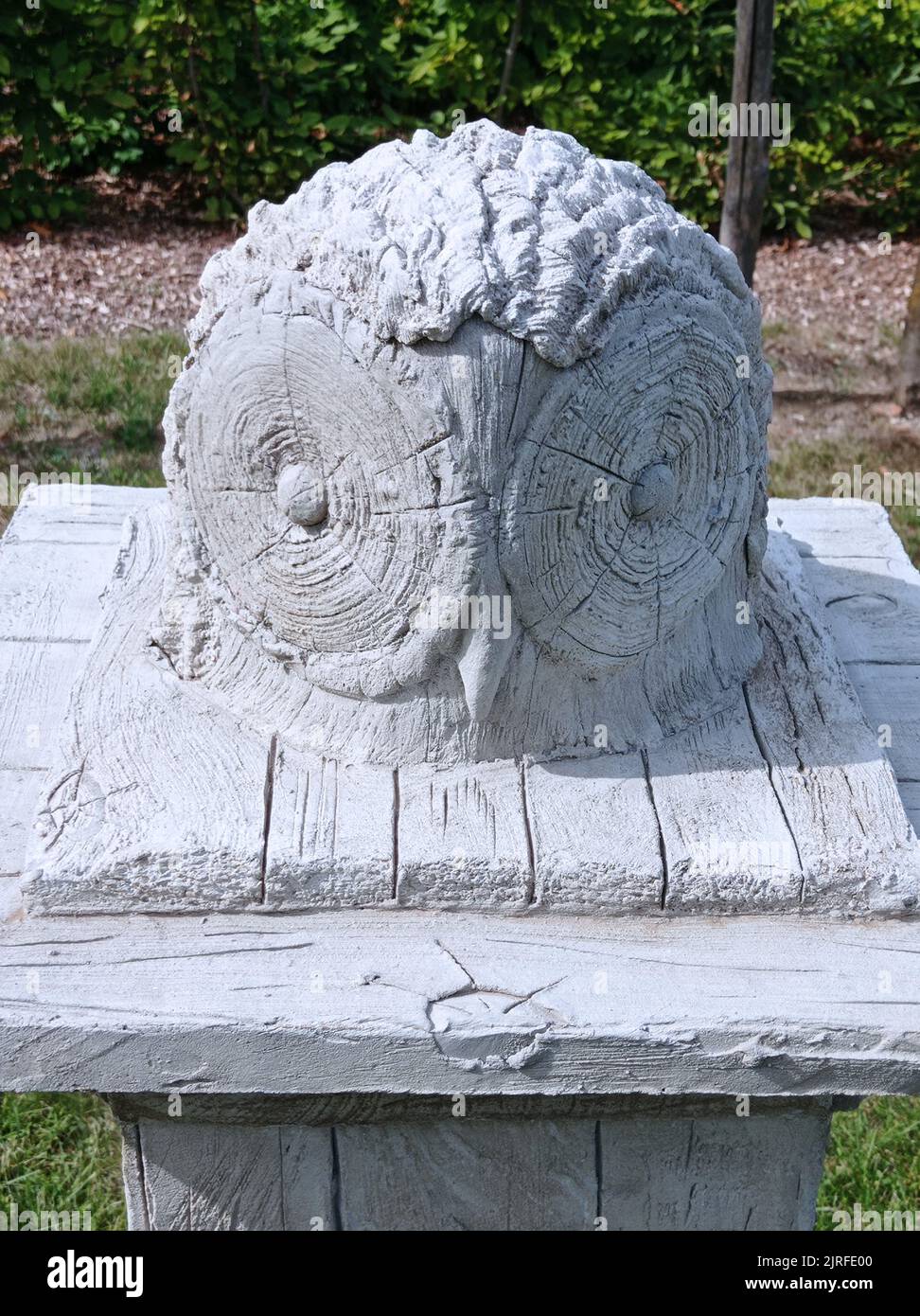 Une sculpture en bois, France Stock Photo - Alamy