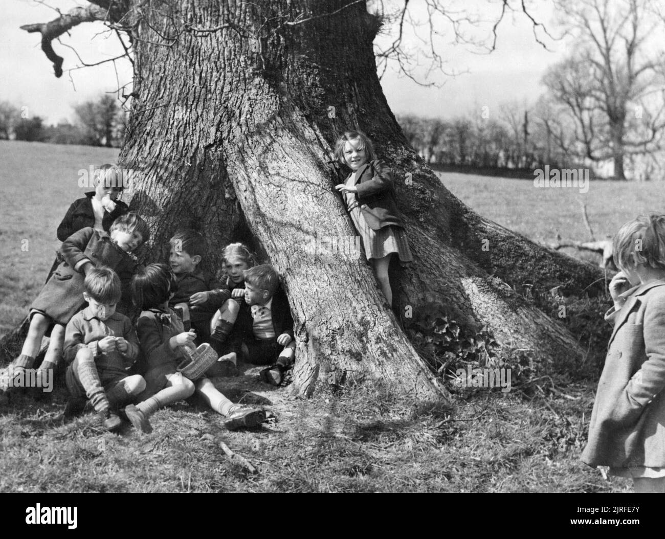 Children and world war two gravesend kent hi-res stock photography and ...