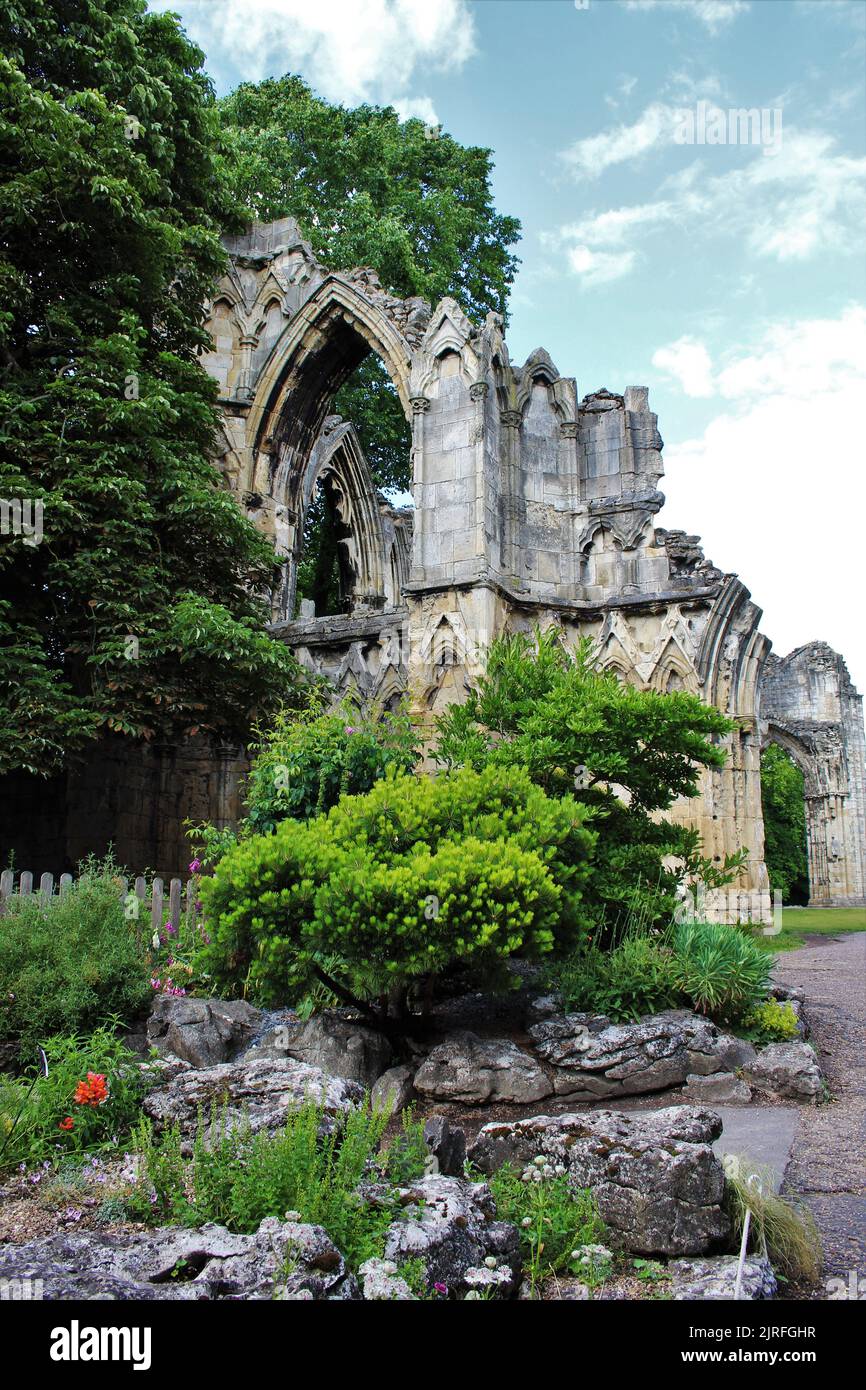 York castle museum gardens hi-res stock photography and images - Alamy